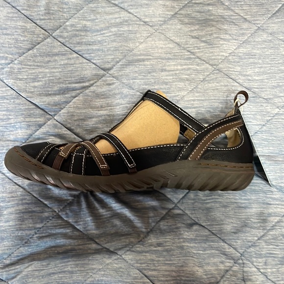 JBU | Shoes | Jbu Dove Black Earth Sandals | Poshmark